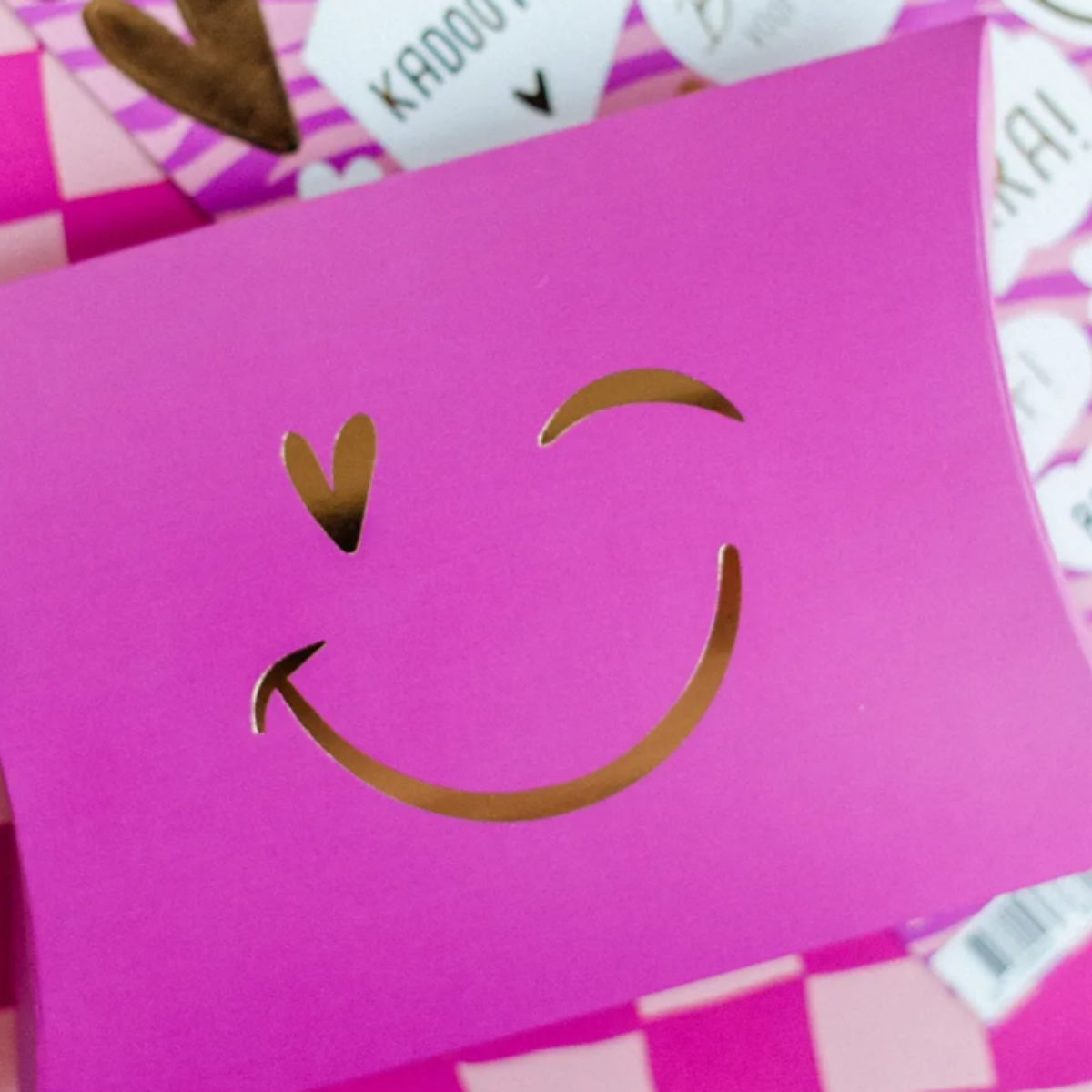 Gondeldoosje smiley fel roze
